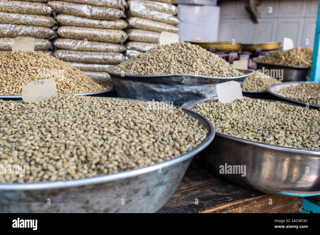 Shola market addis ababa ethiopia hi-res stock photography and images ...