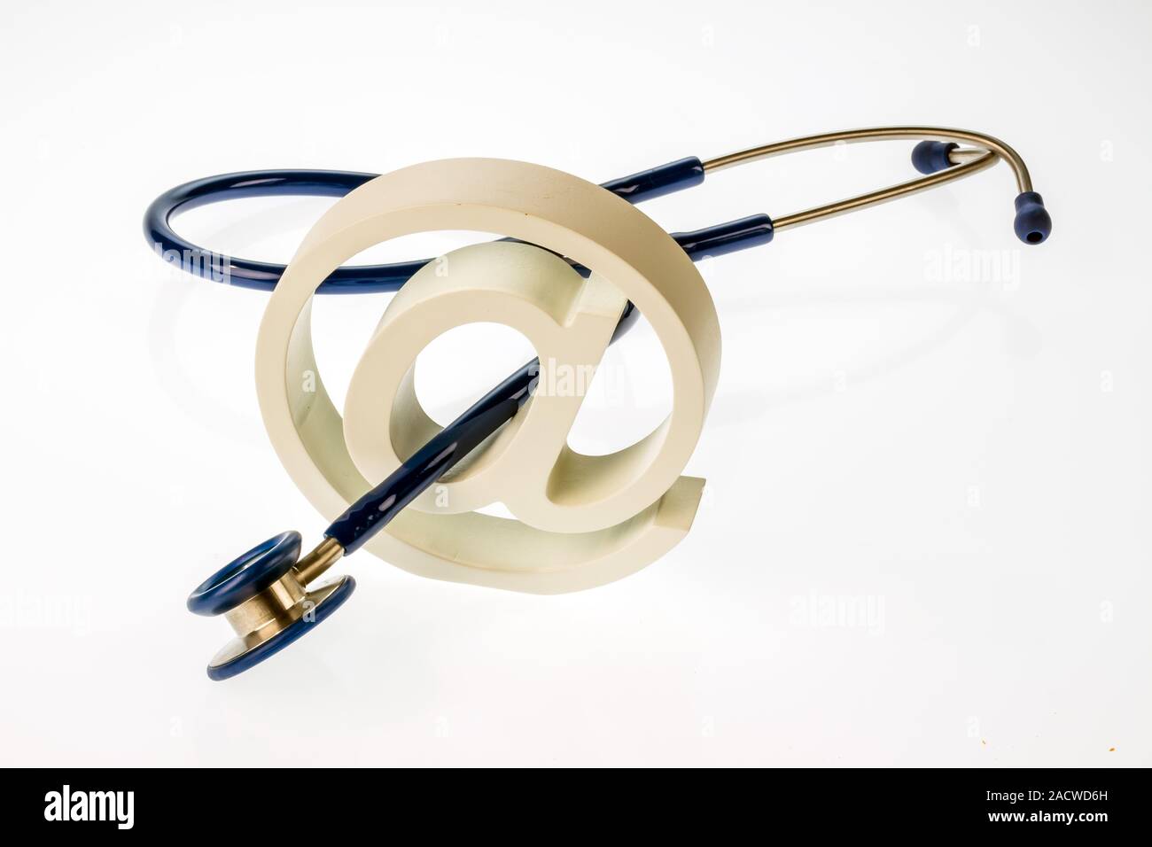 e-Mail sign and stethoscope Stock Photo - Alamy
