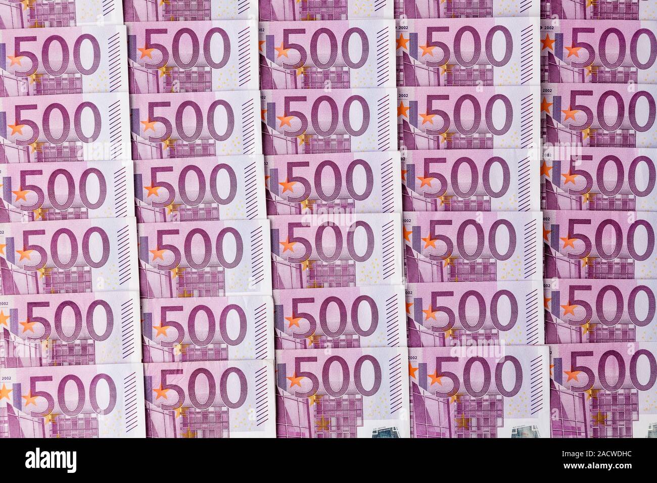 Five hundred euro banknotes Stock Photo - Alamy