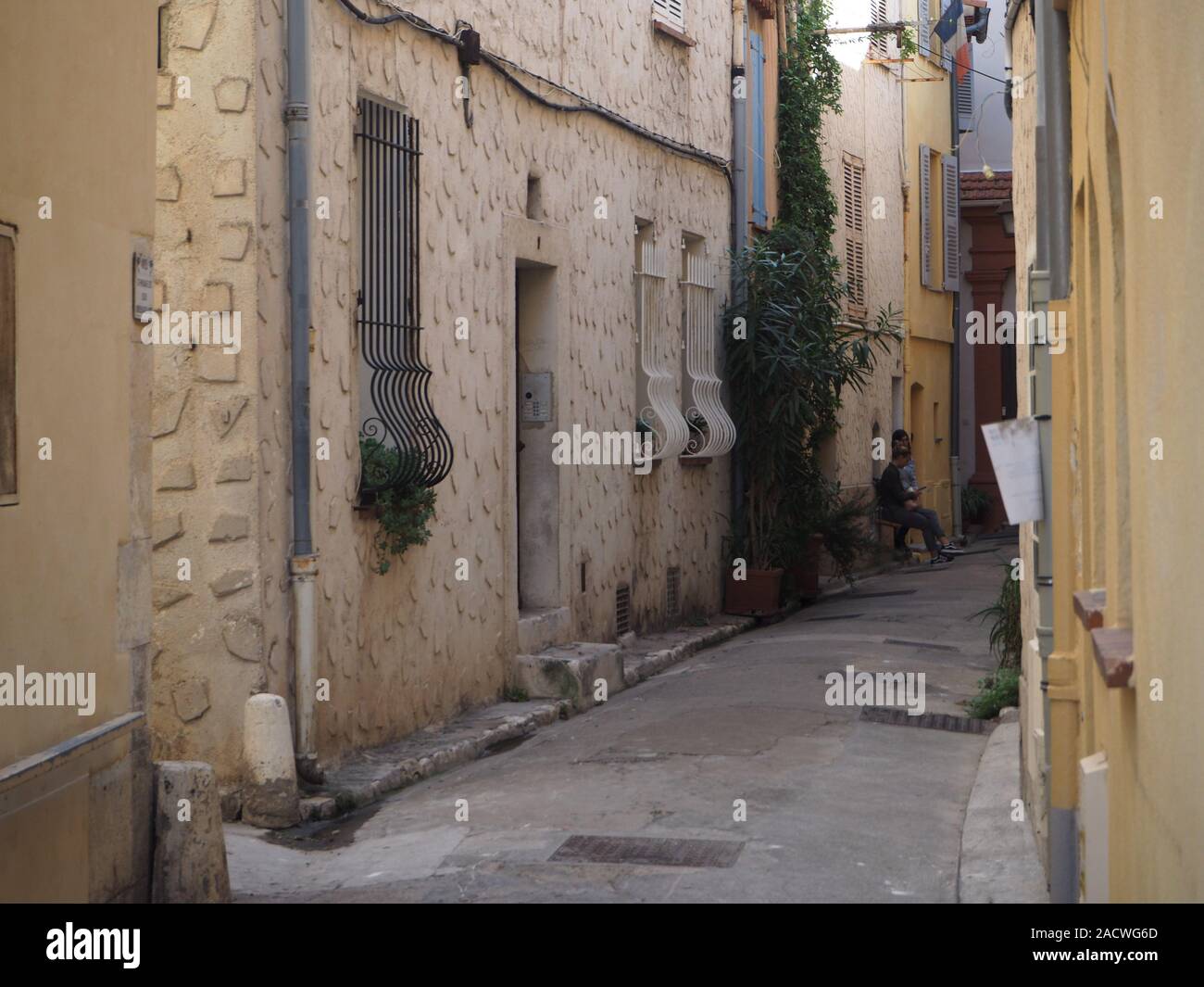 Nice old quarter france hi-res stock photography and images - Alamy