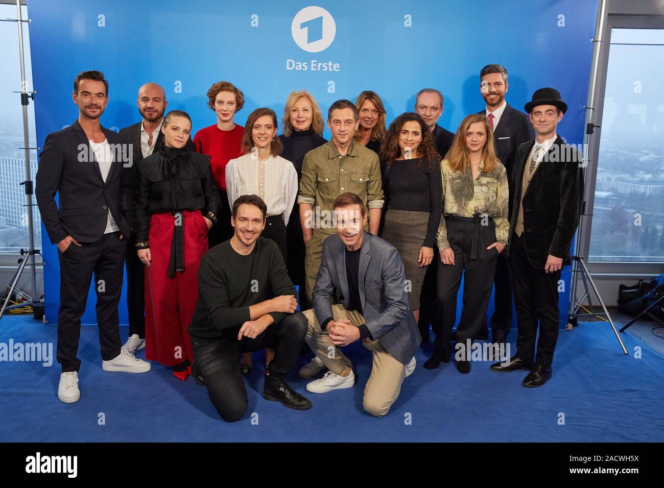 Sarina radomski hi-res stock photography and images - Alamy