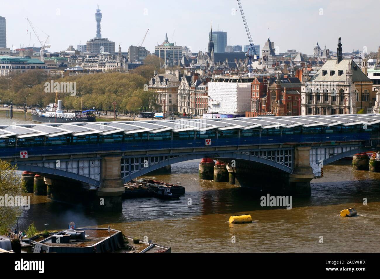 Blackfriars Bridge, solar panelling, London, UK. This bridge and the ...