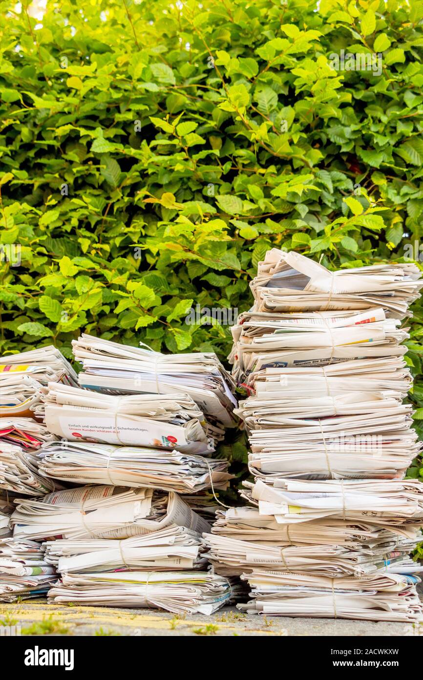 Stack of waste paper. Old Newspapers Stock Photo - Alamy