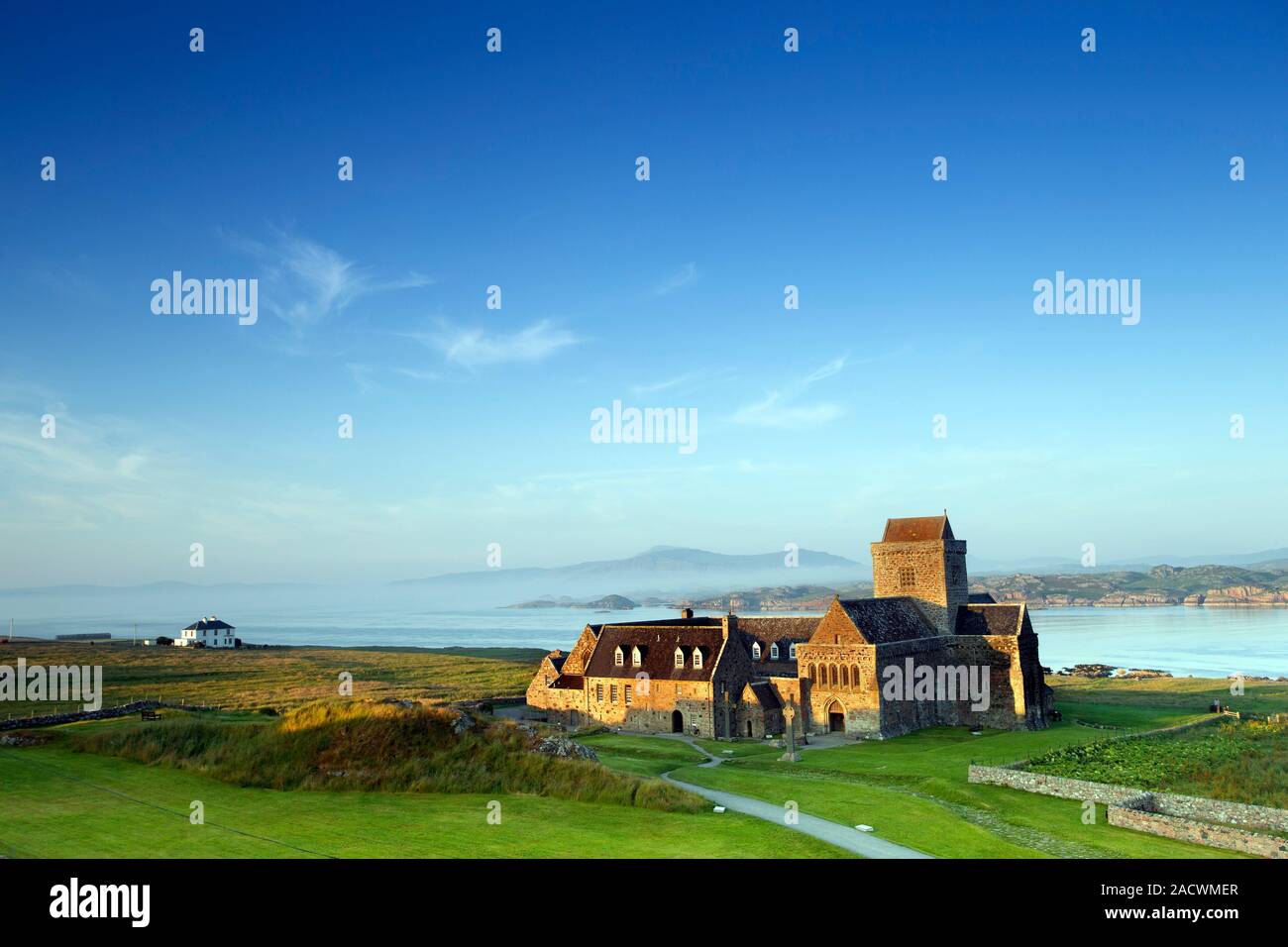Iona Abbey, Scotland. View towards Iona Abbey on the island of Iona ...