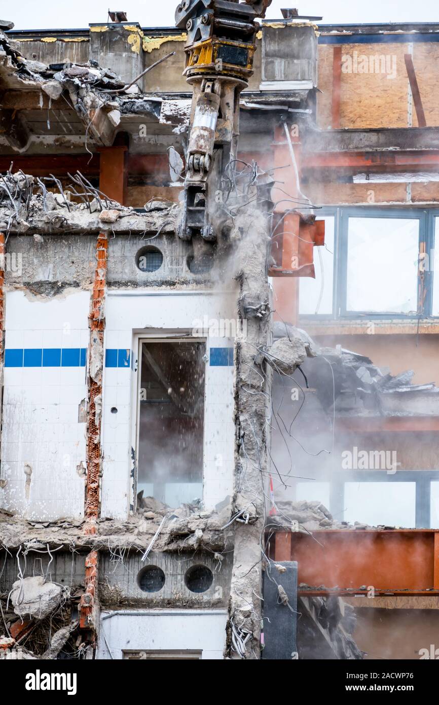 Demolition of an office building Stock Photo - Alamy