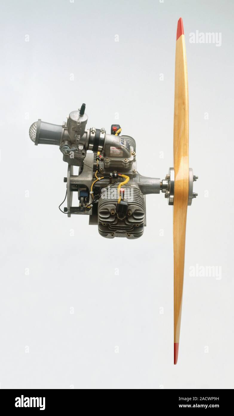 Propeller aeroplane engine, side view Stock Photo - Alamy