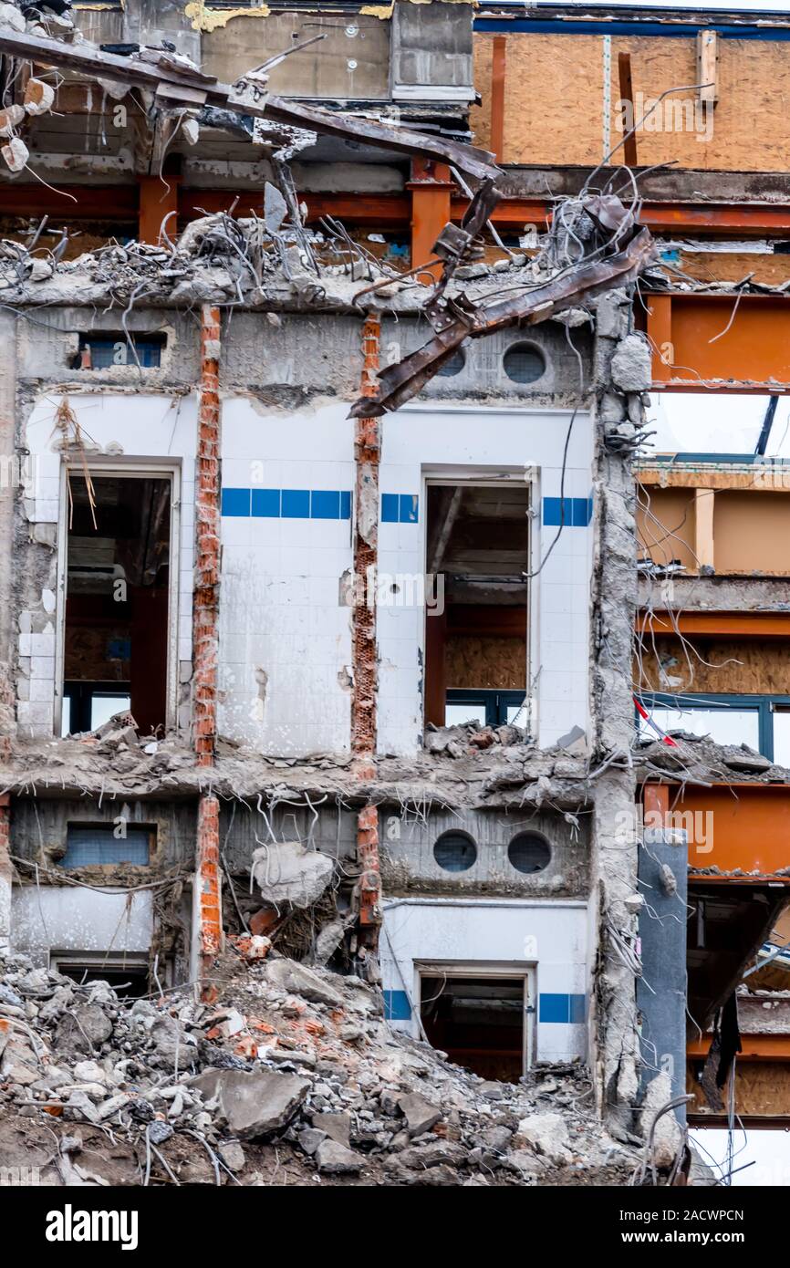 Demolition of an office building Stock Photo - Alamy