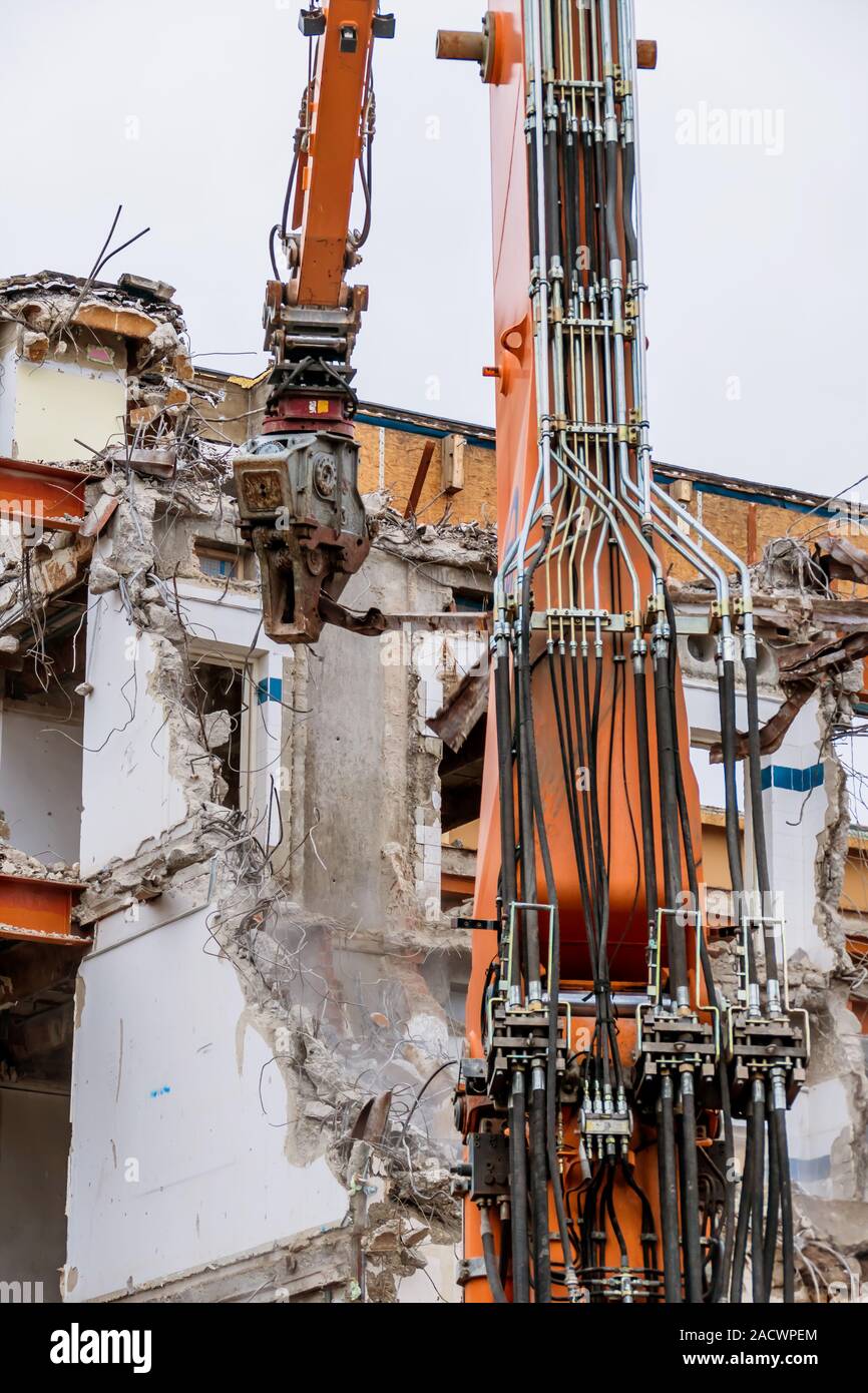 Demolition of an office building Stock Photo - Alamy