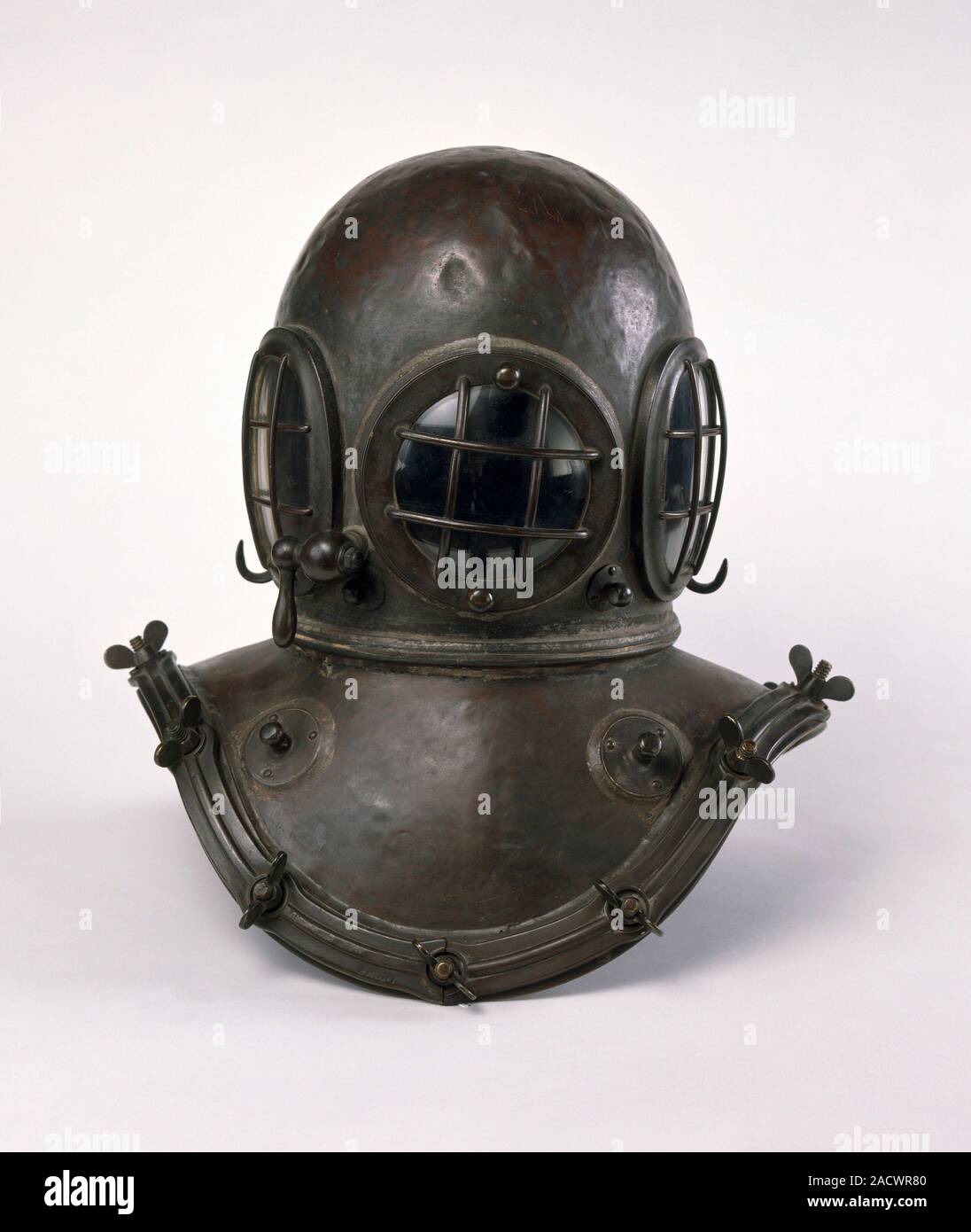 Antique diving helmet, front view Stock Photo - Alamy