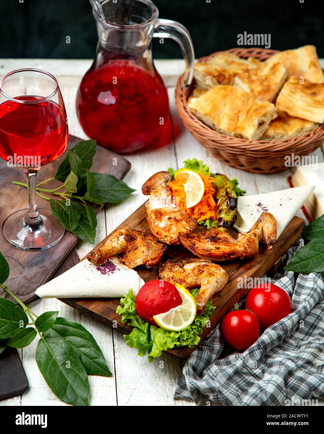 Tobacco chicken hi-res stock photography and images - Alamy