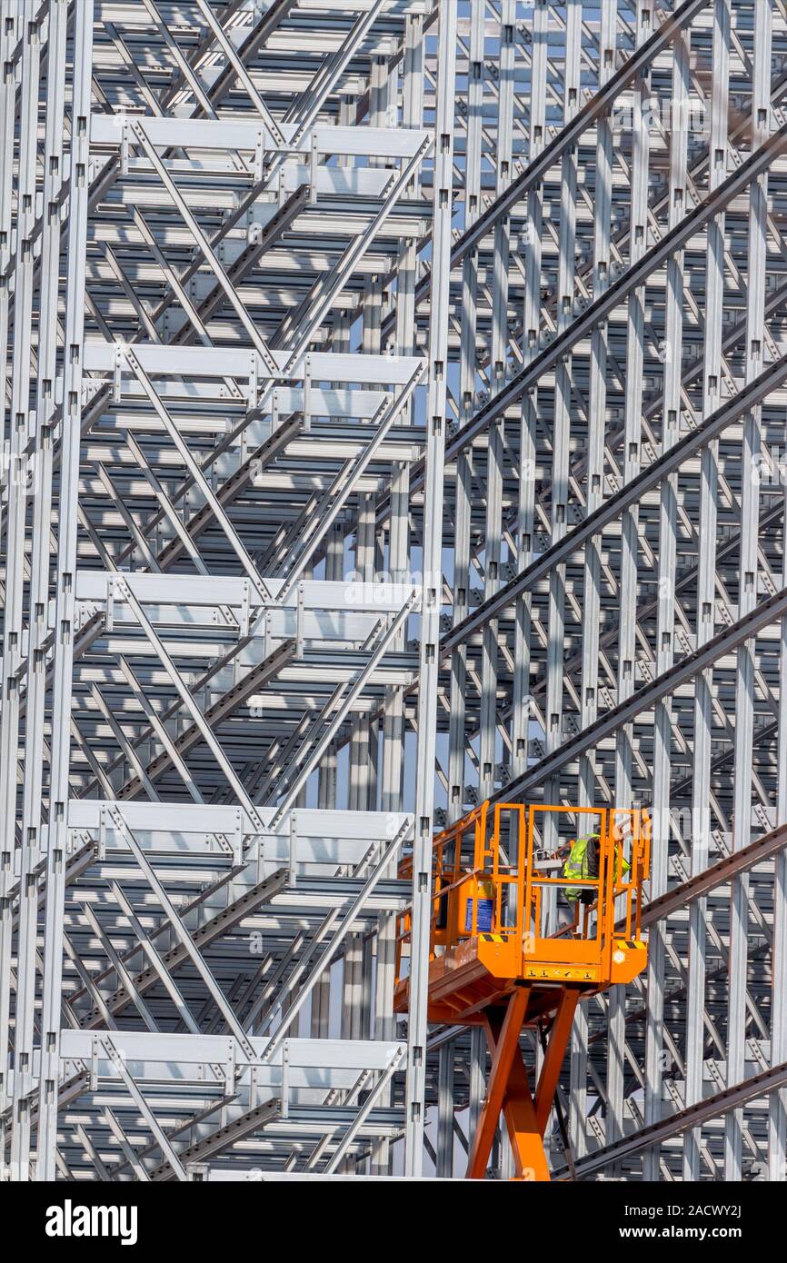 Construction of a shelf warehouse Stock Photo - Alamy