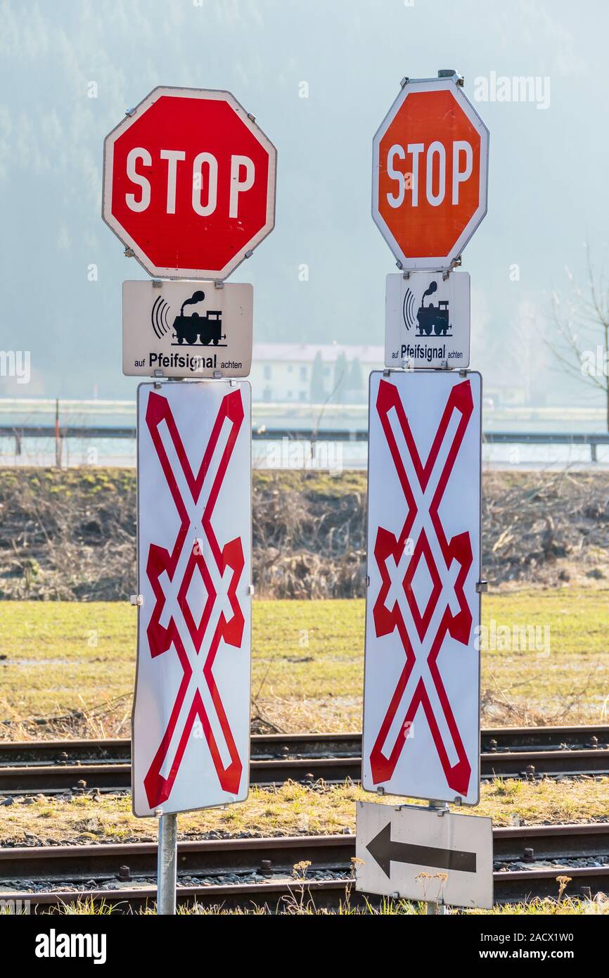 Stop signs hi-res stock photography and images - Alamy