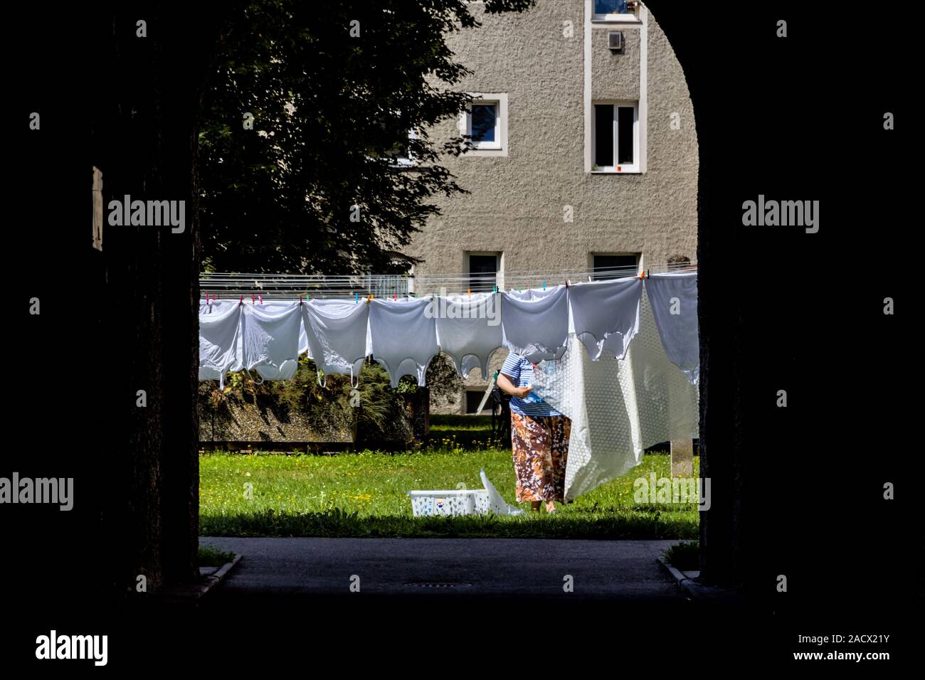 Hanging laundry in the backyard Stock Photo - Alamy