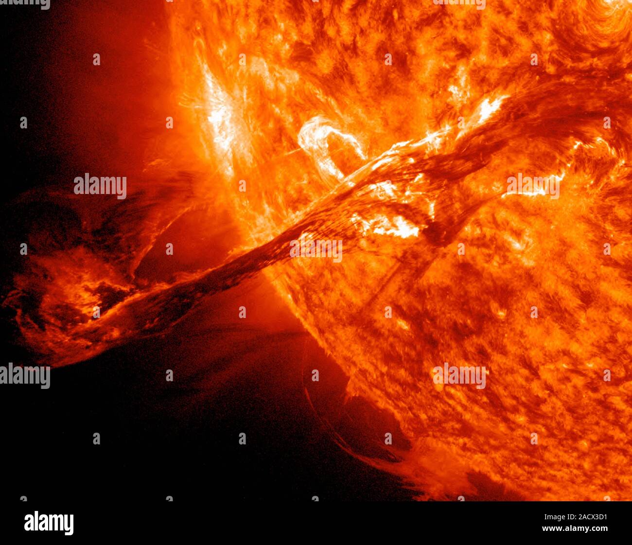 Solar flare, SDO (Solar Dynamics Observatory) ultraviolet (UV ...