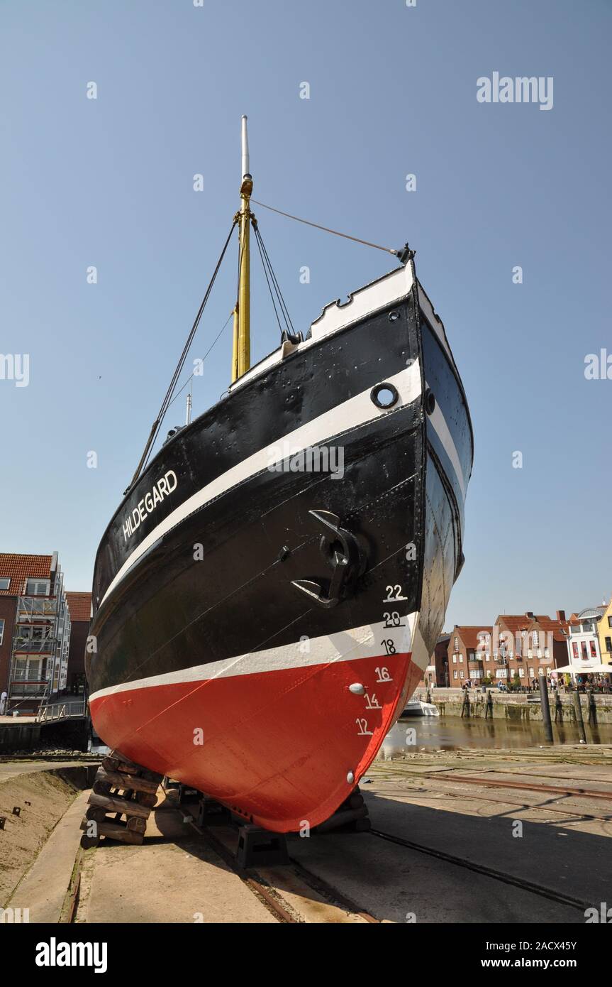 Ship in the old harbour of Husum Stock Photo - Alamy