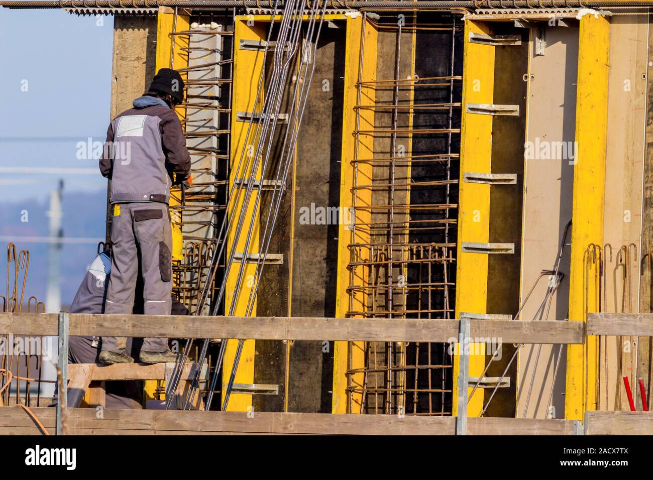 Construction of a residential building Stock Photo - Alamy