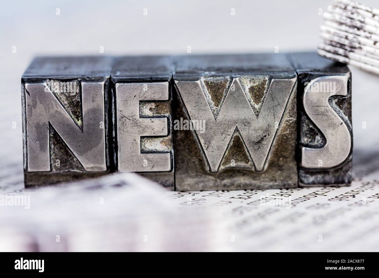 News lead hi-res stock photography and images - Alamy
