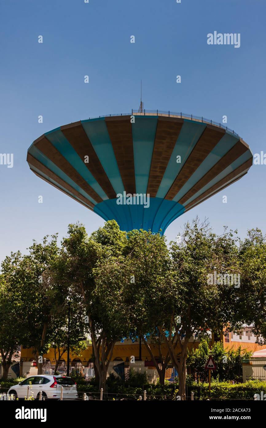 Riyadh water hi-res stock photography and images - Alamy