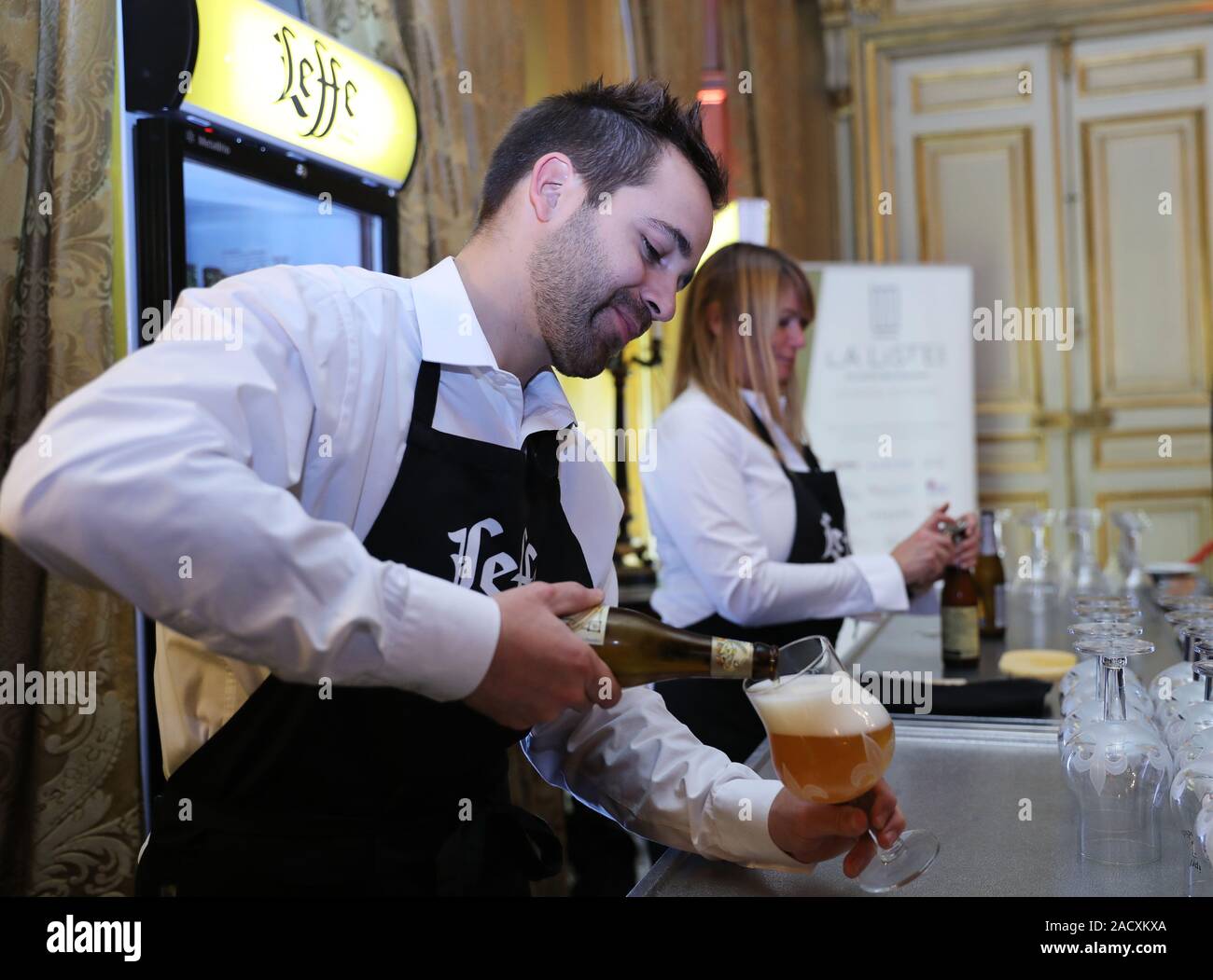 Online brewery hi-res stock photography and images - Alamy