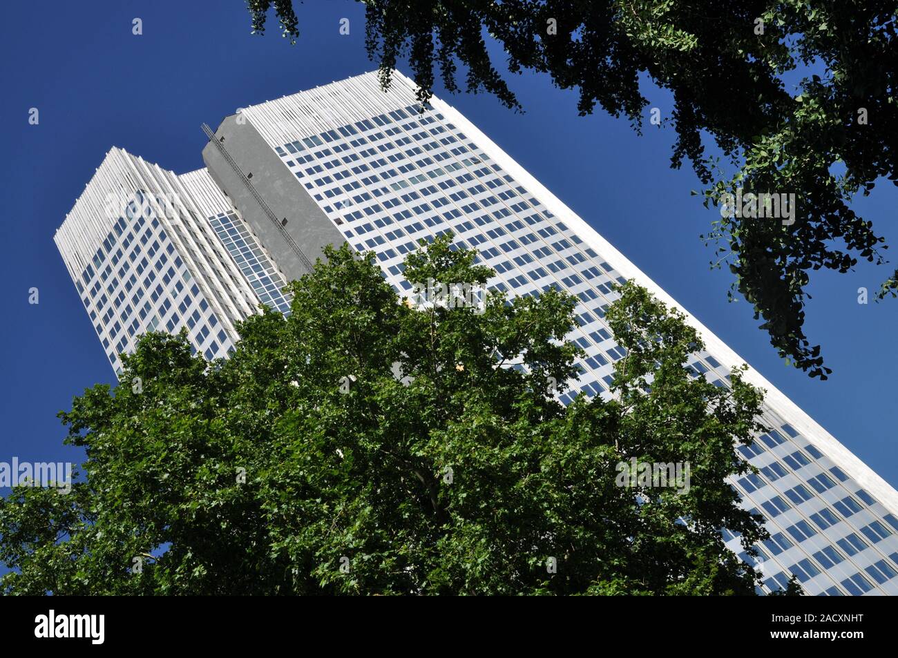 High-rise building in Frankfurt Stock Photo - Alamy