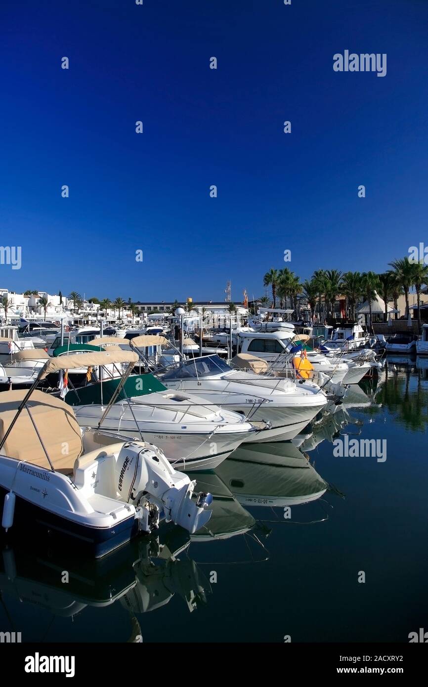 Calan boat hi-res stock photography and images - Alamy