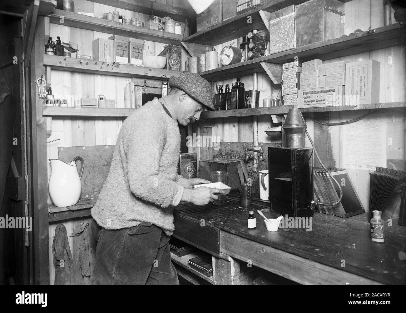 Ponting's darkroom in Antarctica. British photographer Herbert George ...