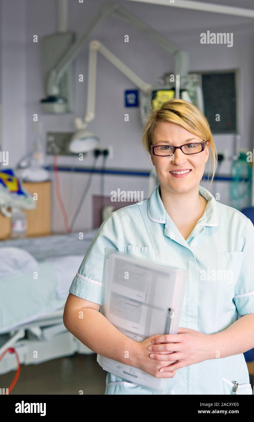 Apprentice clinical support worker on a hospital ward Stock Photo - Alamy