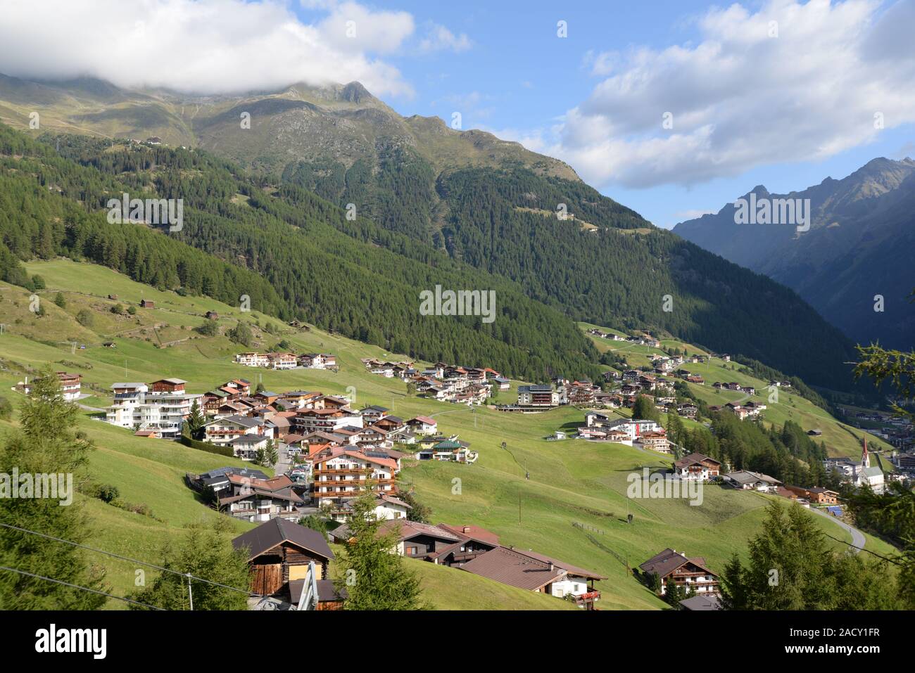 Mercenaries hi-res stock photography and images - Alamy