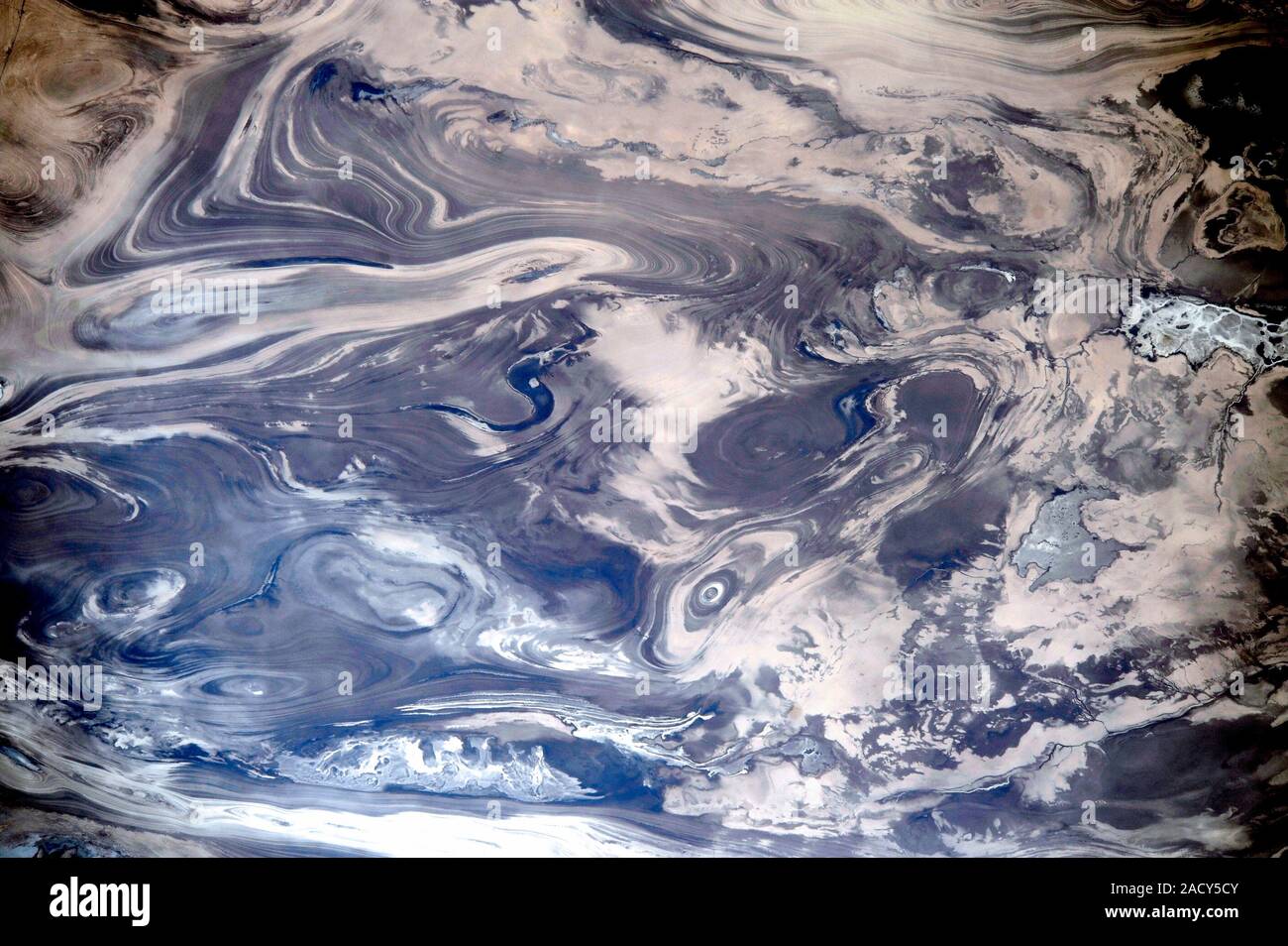 Great Salt Desert patterns, as seen from the International Space ...