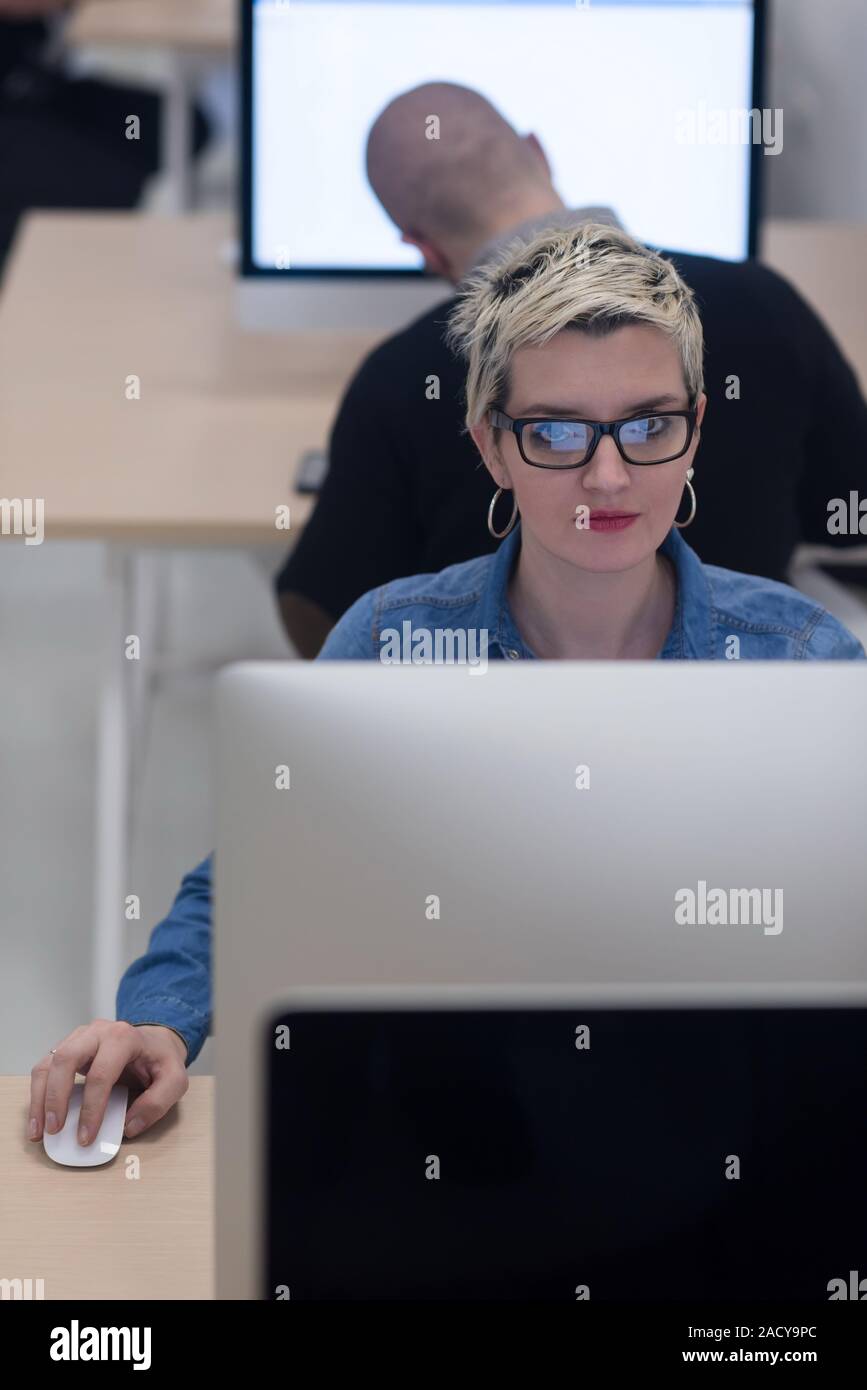 startup business, woman working on desktop computer Stock Photo - Alamy