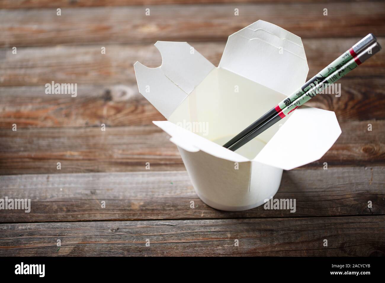 Chinese takeout container hi-res stock photography and images - Alamy