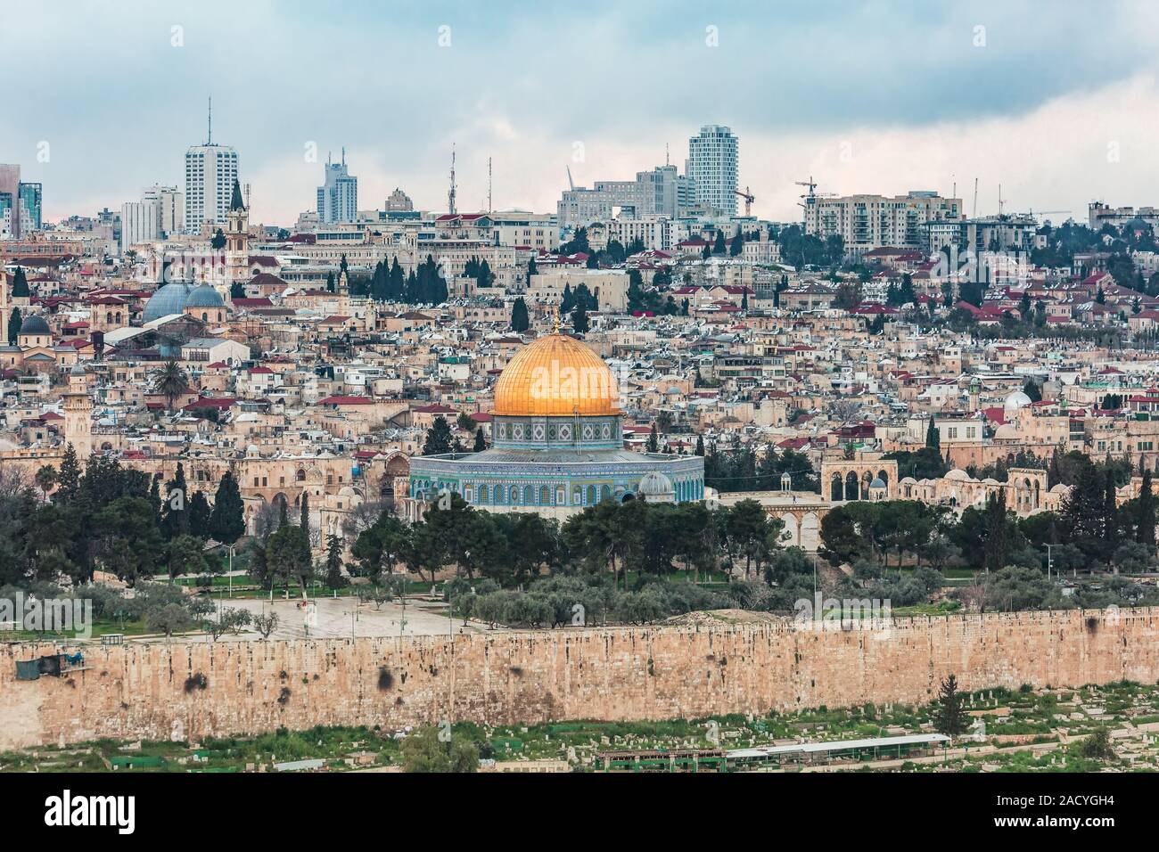 Dome of the rock, located on top of the Temple Mount with modern city ...