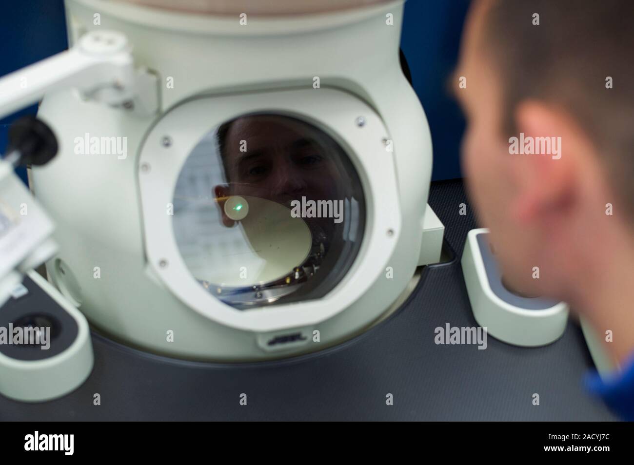 Nanotechnology microscopy, IBM research. Swiss electron microscopist ...