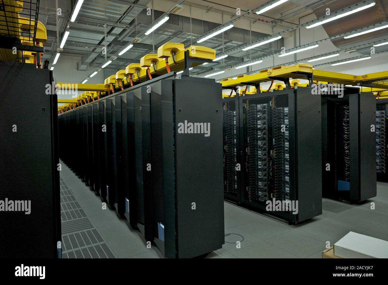 SuperMUC supercomputer. This is the world's first commercially ...