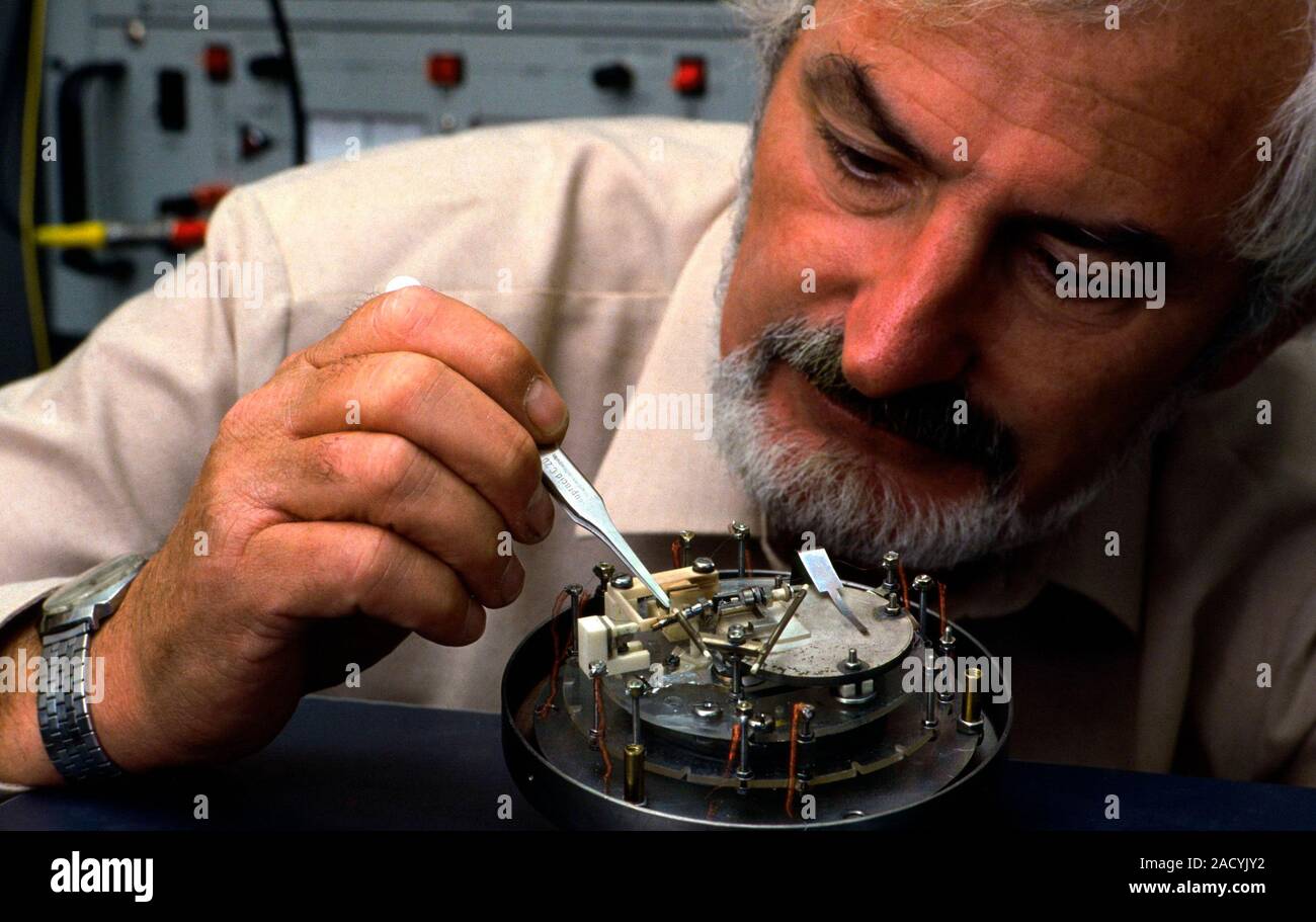 Heinrich Rohrer (1933-2013), Swiss physicist, adjusting a sample in the ...