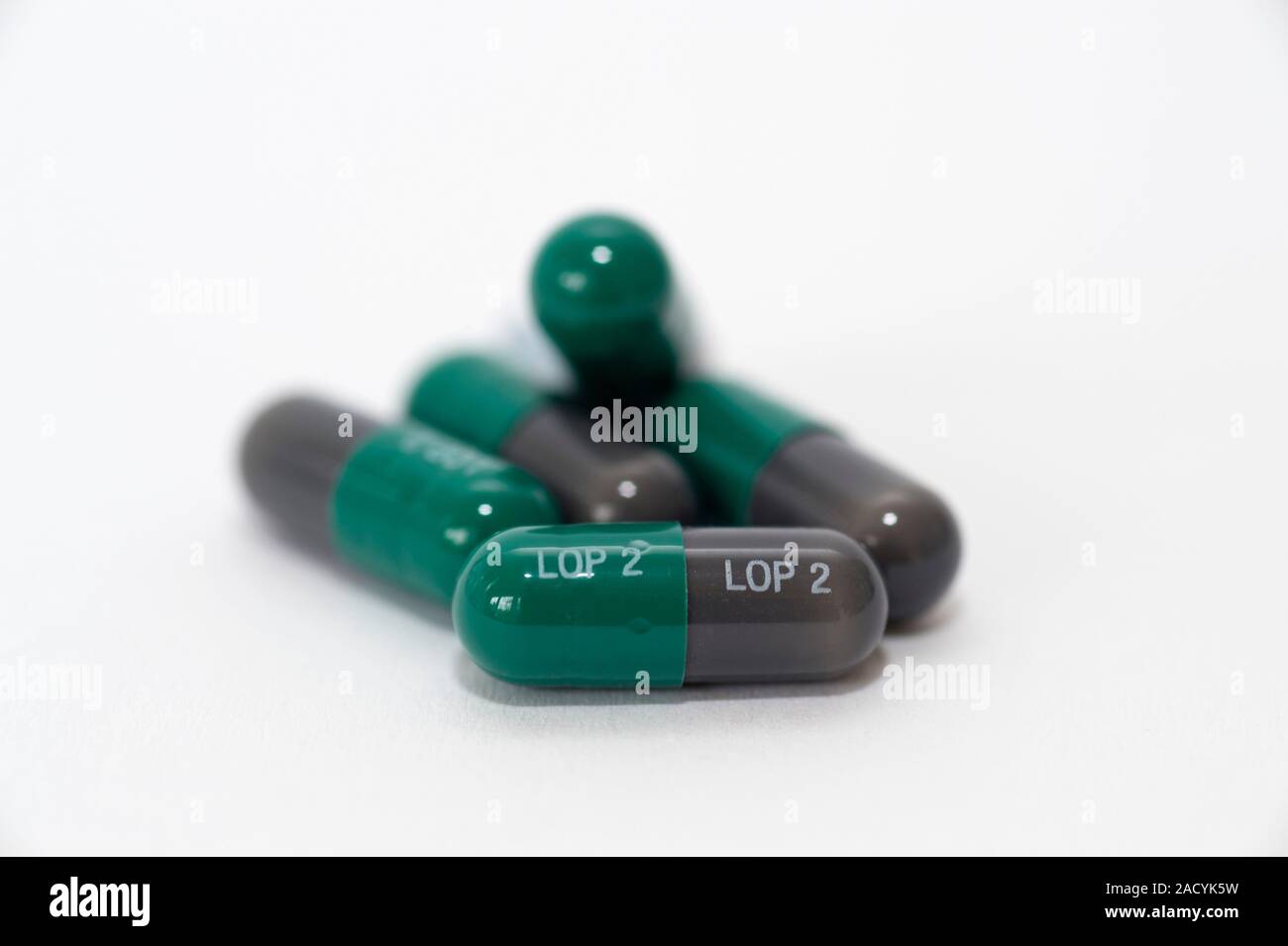 Loperamide diarrhoea drug. Capsules of the anti-diarrhoea drug ...