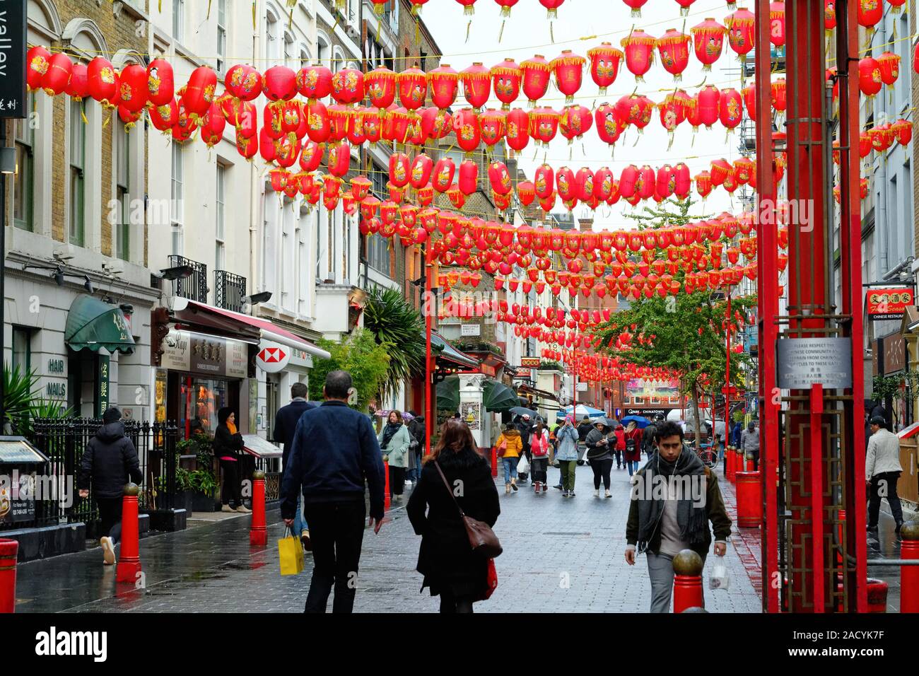 Chinatown gerrard street london hi-res stock photography and images - Alamy