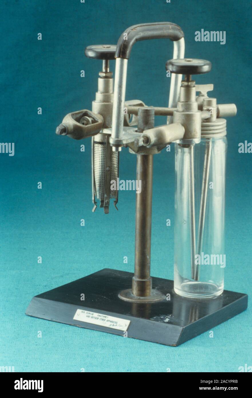 Gwathmey anaesthetic machine, 1913. James Gwathmey (1862-1944) and ...