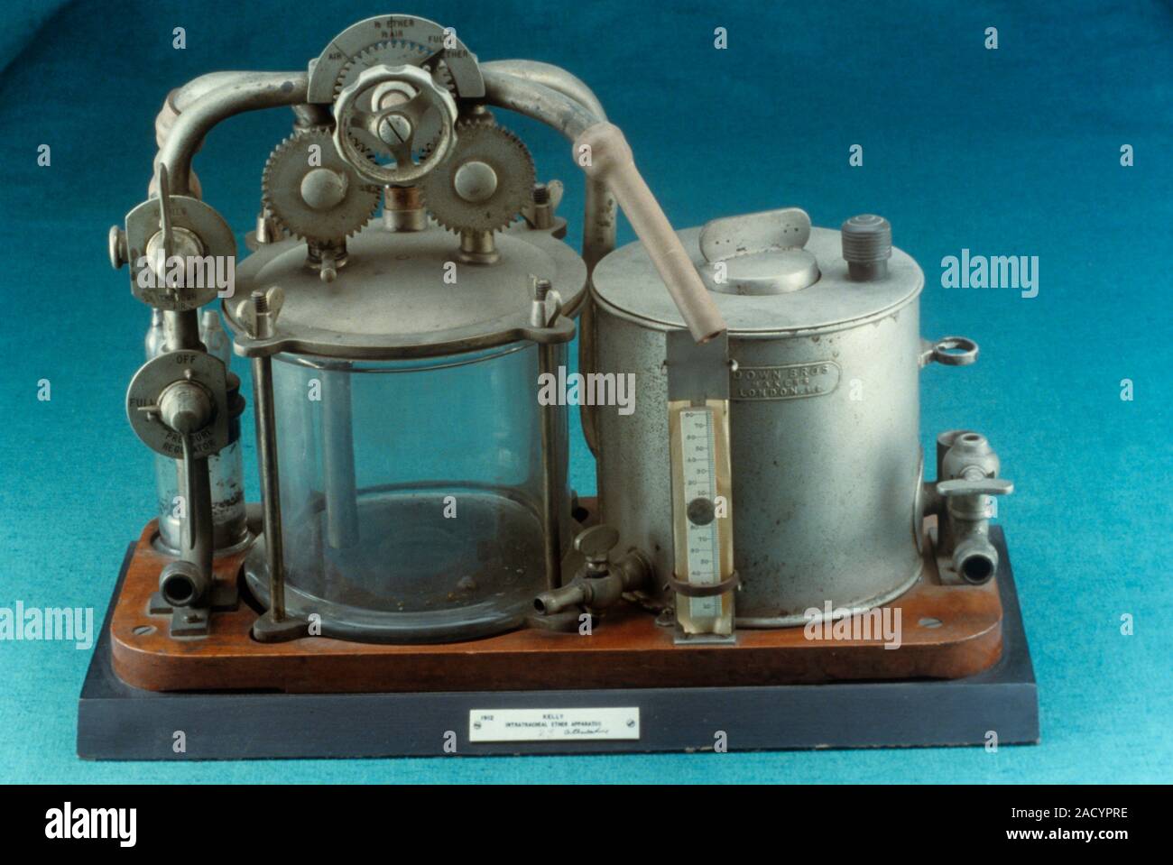 Anaesthetic apparatus. Shipway's Modified Kelly Intratracheal Apparatus ...