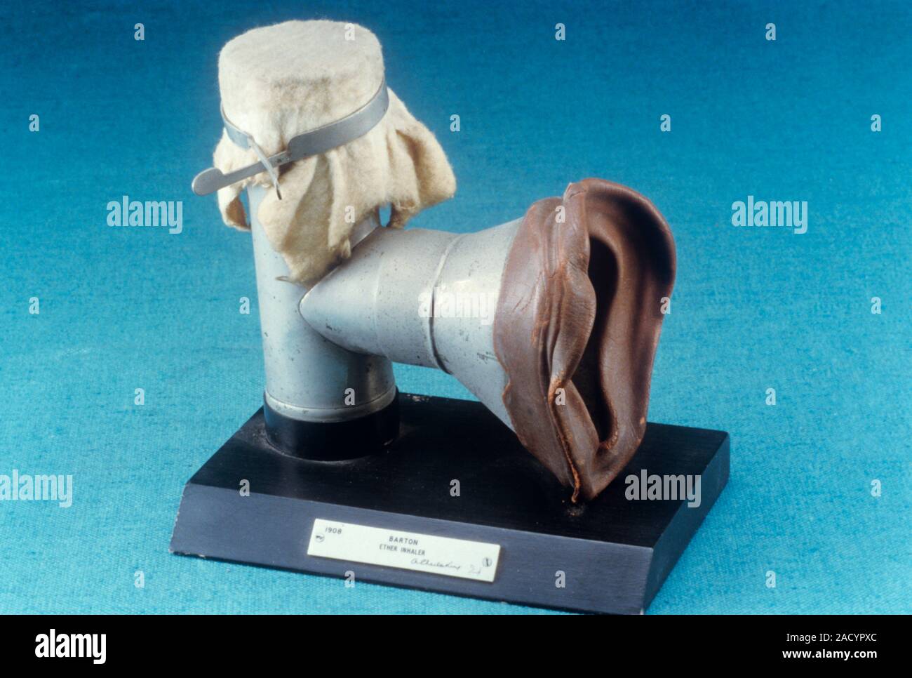 Anaesthetic inhaler, 1903. This is a Barton ether inhaler. Anaesthetic ...