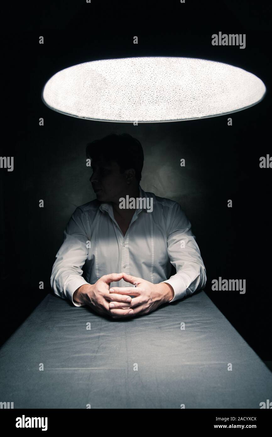 Interrogation room dark hi-res stock photography and images - Alamy