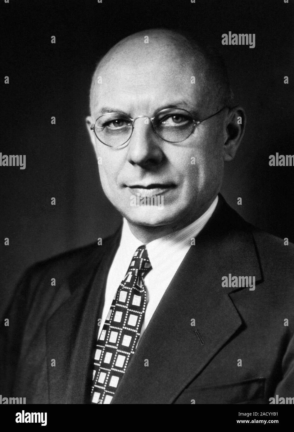 William Hay Taliaferro (1895-1973), US parasitologist. Taliaferro ...