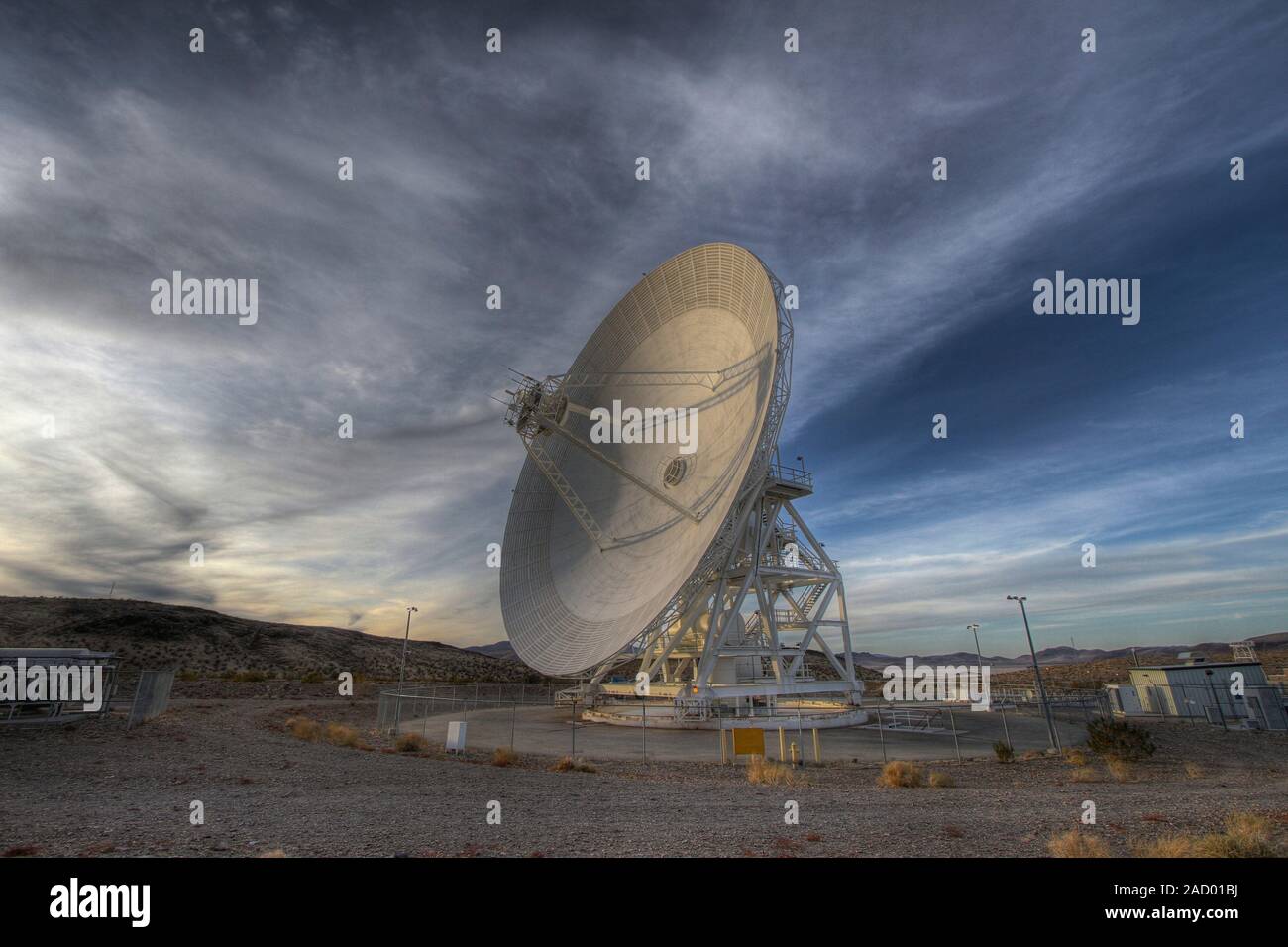 Goldstone Observatory. View of a 34-metre Beam Waveguide antenna at the ...