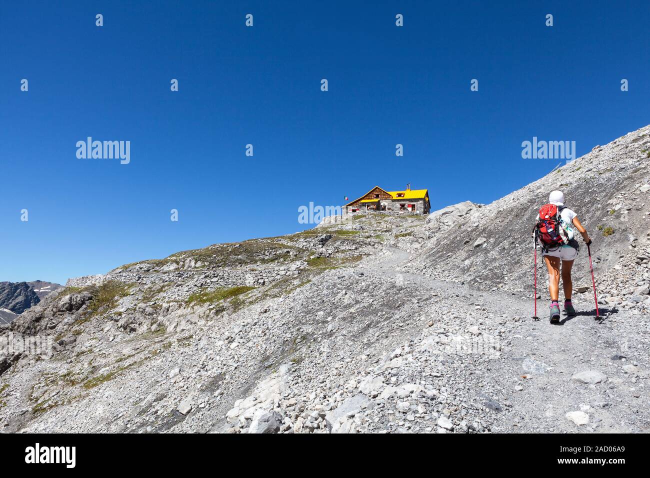 Val Zebrù - Valtellina - Rifugio V° Alpini Stock Photo - Alamy