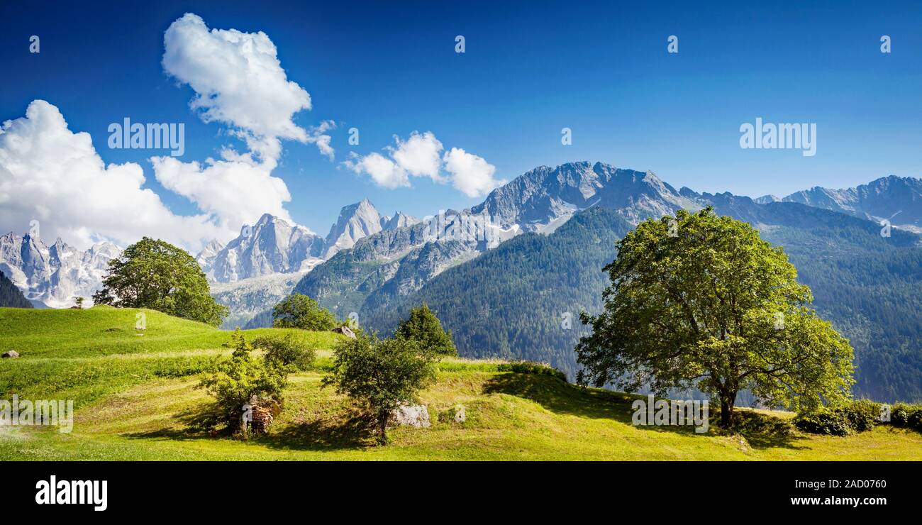 north slope Pizzo Badile - Sciore - Cengalo - Bregaglia Valley - Swiss ...
