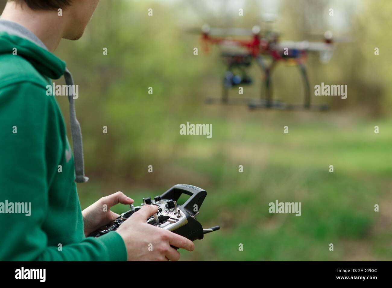 Controling drone hi-res stock photography and images - Alamy