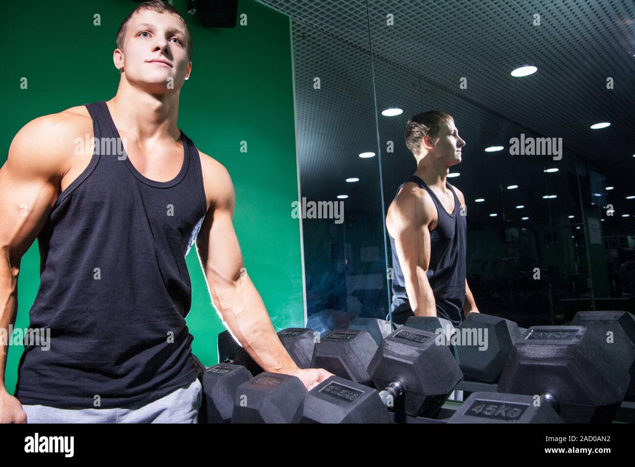 Side view handsome sportsman hi-res stock photography and images - Alamy