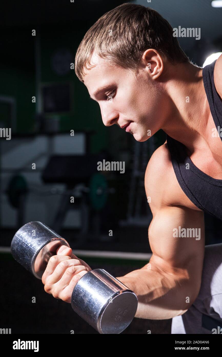 Dumbbell curls hi-res stock photography and images - Alamy