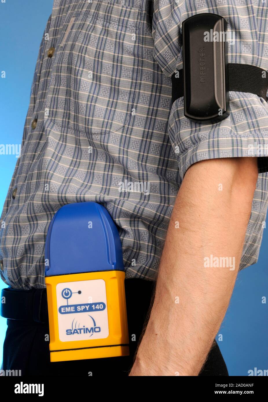 Personal electromagnetic field monitor. Light portable rf safety ...