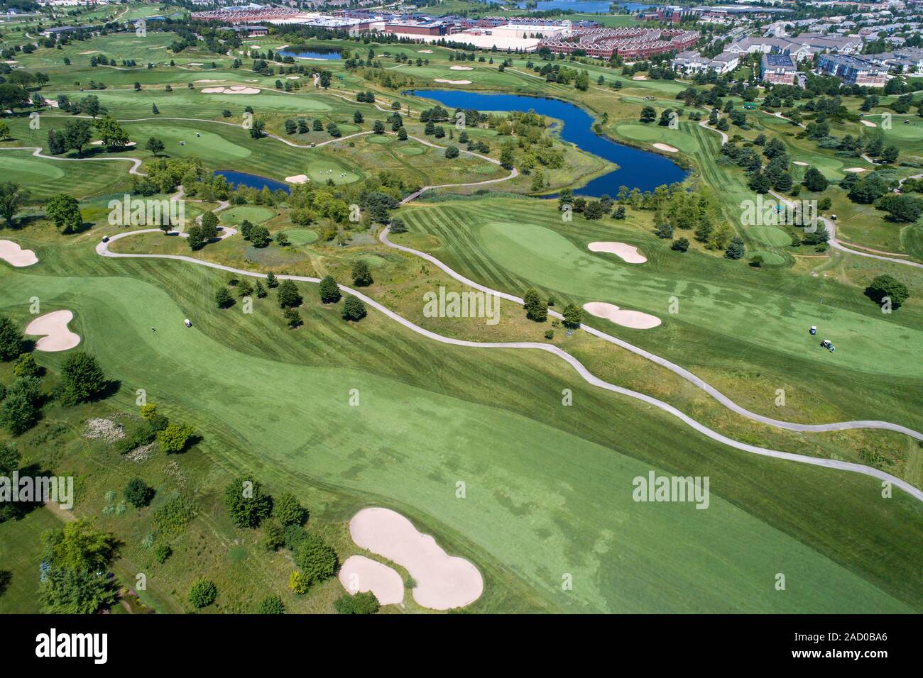 Suburban golf course hi-res stock photography and images - Alamy